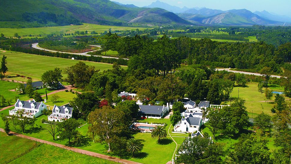 Kurland Estate & Villa - Art in Voyage